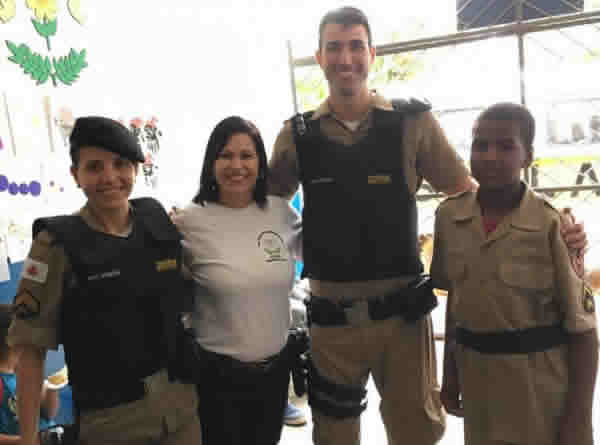 PM recebe homenagem dos alunos da APAE de Eugenópolis