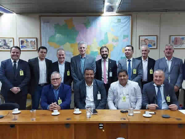 Representantes de Muriaé e região são recebidos pelo vice-presidente da ...